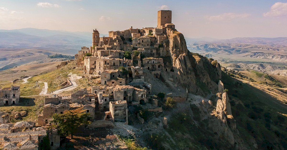 Ghost towns: 6 Abandoned cities in the world that give you goosebumps ...