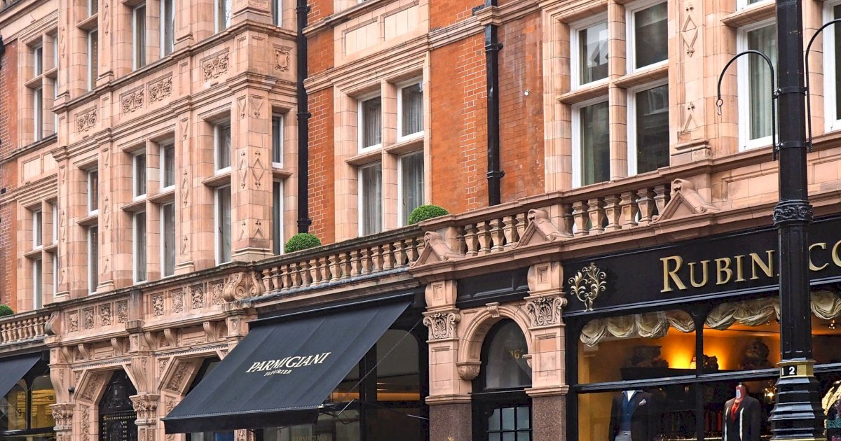 A Guide to London’s Elegant Mayfair Neighbourhood • Art de Vivre